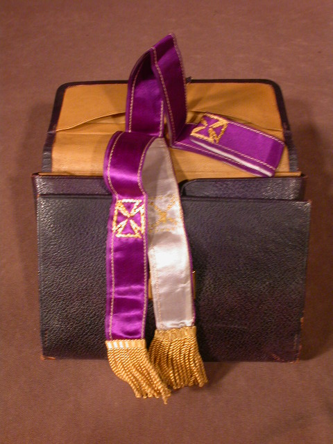 Viaticum set ceremonial pocket of travelling 1920
